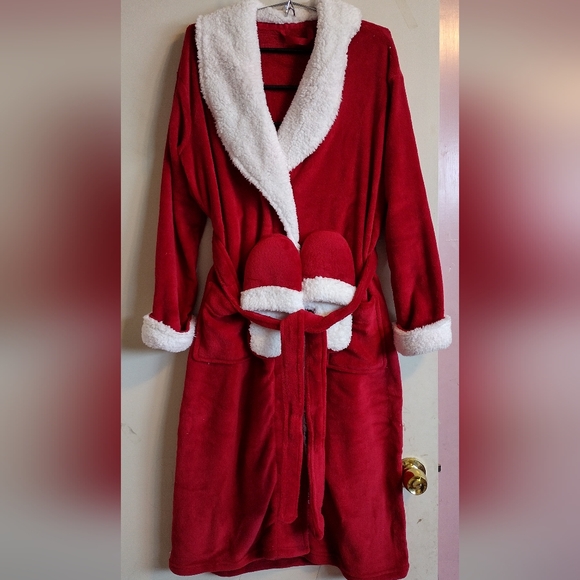 Alcove | Intimates & Sleepwear | Alcove Robe And Slipper Set | Poshmark